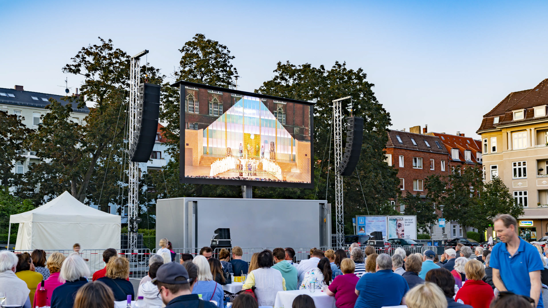 LED-Container-27qm | LED-Trucks & Trailer by PRG